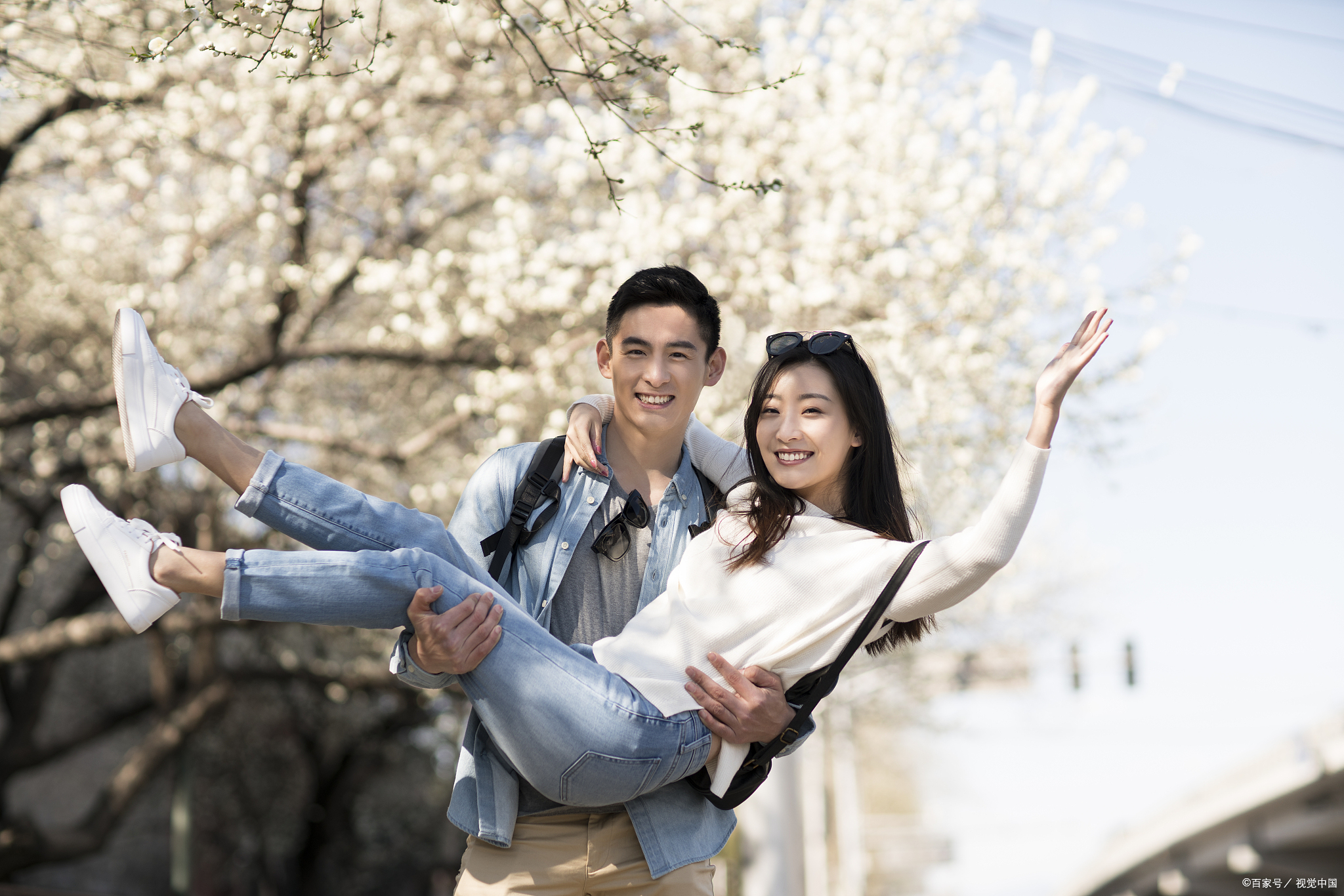 让男人对你持续上头的好方法:适当 推开”他,让他对你热情不减