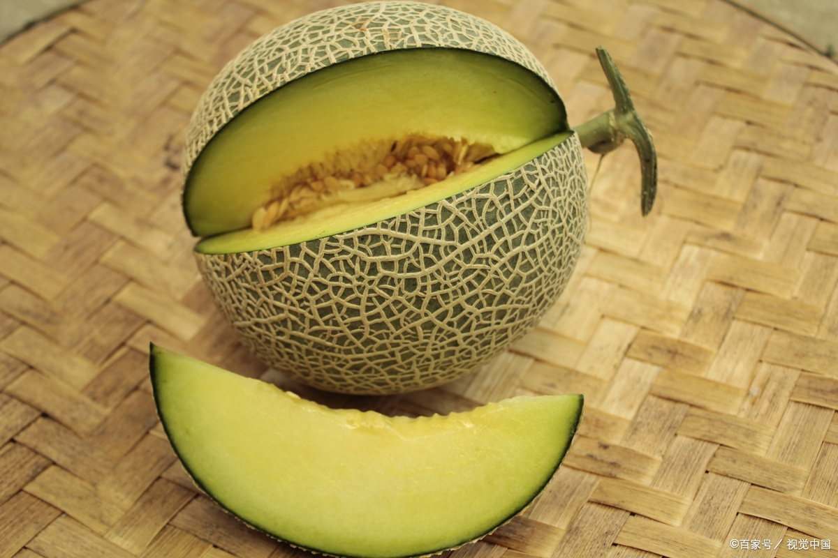 哈密瓜的“甜蜜密码”：高糖还是低糖？科学解读背后的营养真相