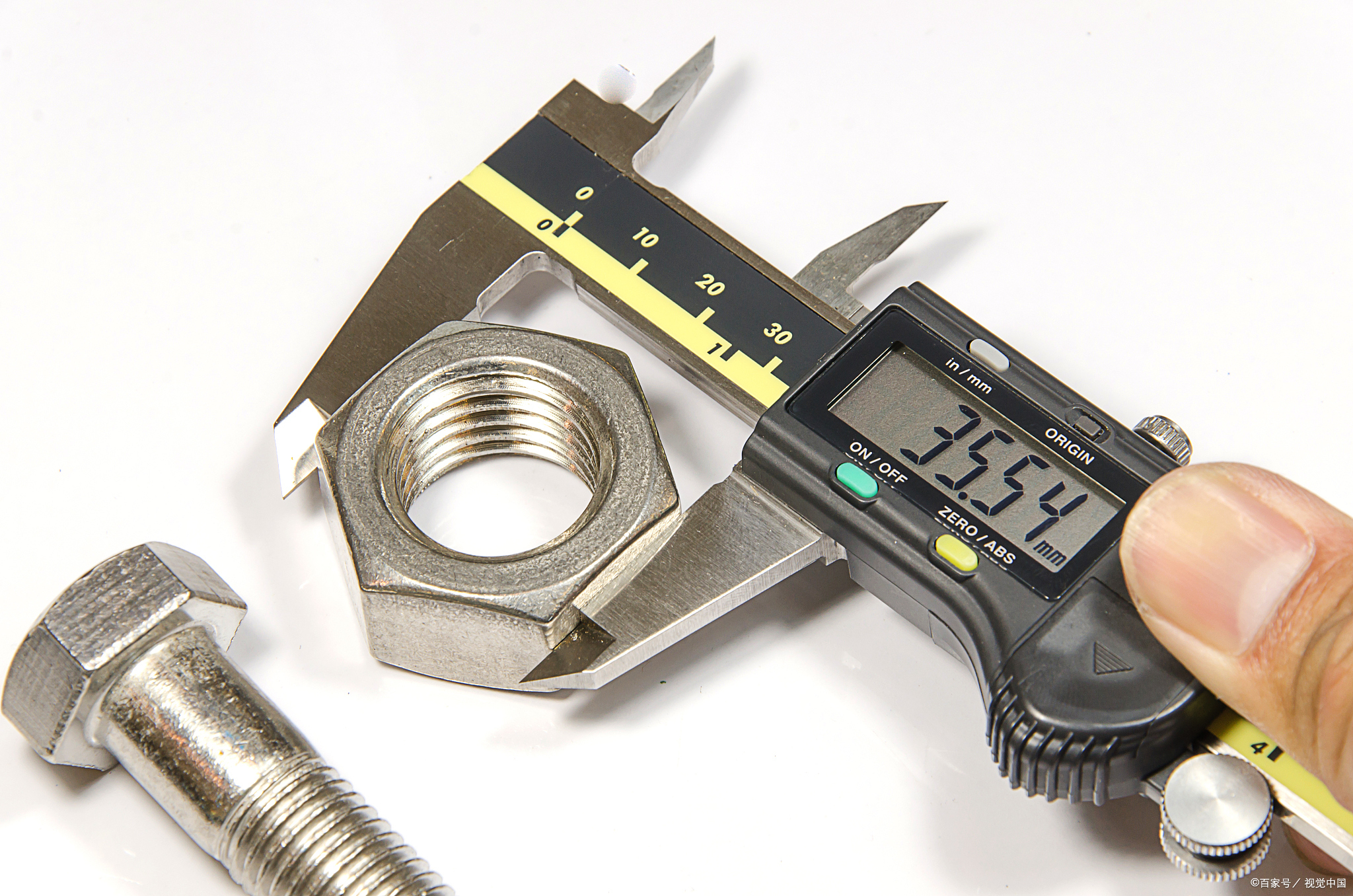 HRB和HRC的硬度区别是什么？